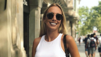 5 Potret Seksi Lorena Manas, Kekasih Darwin Nunez WAGs Hot Liverpool ...