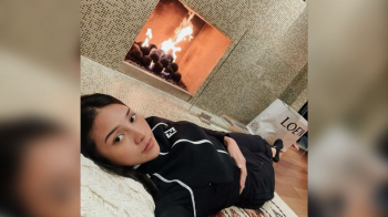 Anya Geraldine Pamer Pose Rebahan di Depan Perapian, Bikin Netizen Halu! | News+ on RCTI+