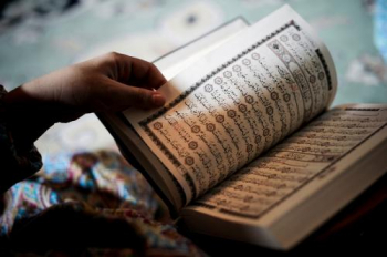Surat Al Mutaffifin Lengkap Ayat 1-36 Bacaan Arab, Latin, Artinya ...