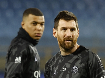 Nominasi Finalis Pemain Terbaik FIFA 2022 Resmi Diumumkan: Lionel Messi Bersaing dengan Kylian ...