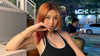 Gemasnya Potret Anastasya Khosasih Pakai Tanktop Ketat Hitam, Bikin ...